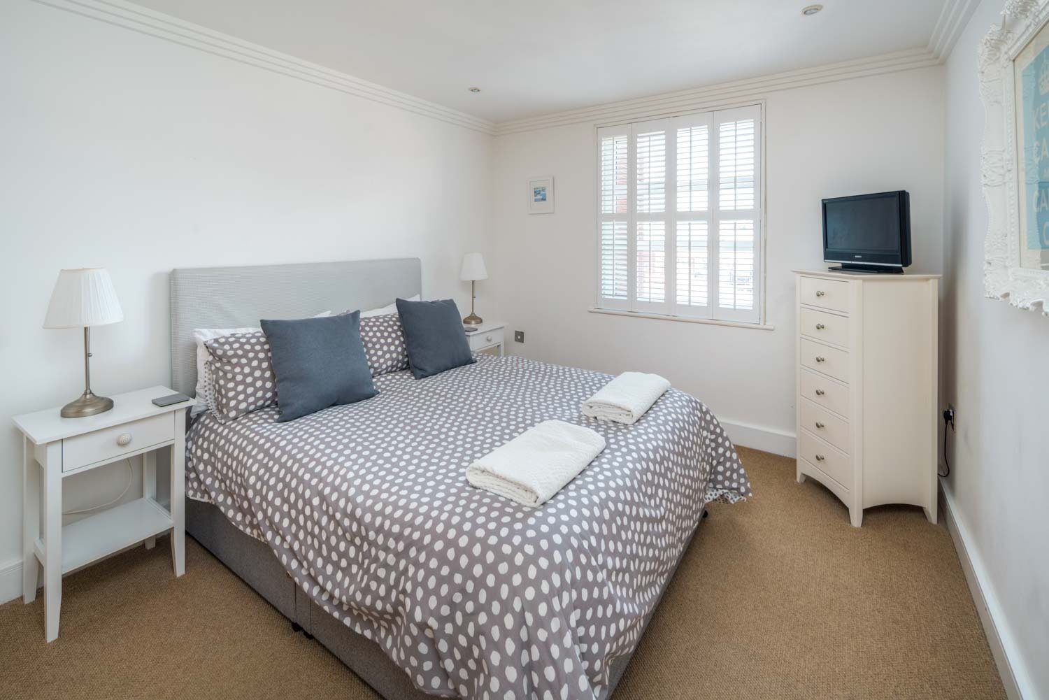 Wight Waterfront Holidays - Luxury apartments in Cowes Isle Of Wight