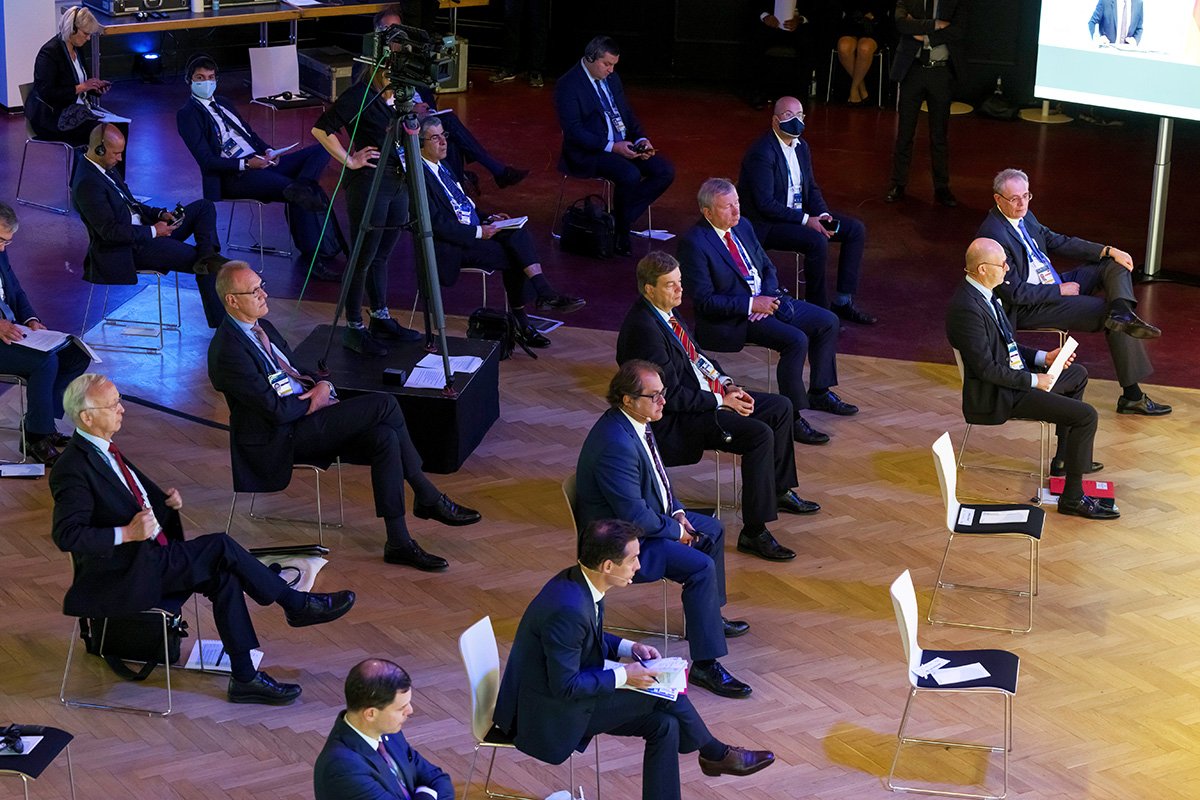 Videodolmetschen für Spanisch und Ungarisch - Remote Dolmetschen