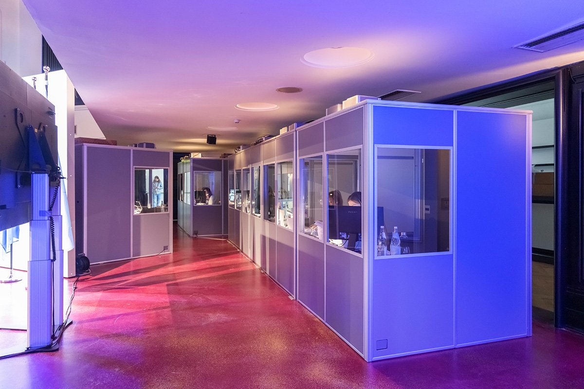 Videodolmetschen für Spanisch und Ungarisch - Remote Dolmetschen