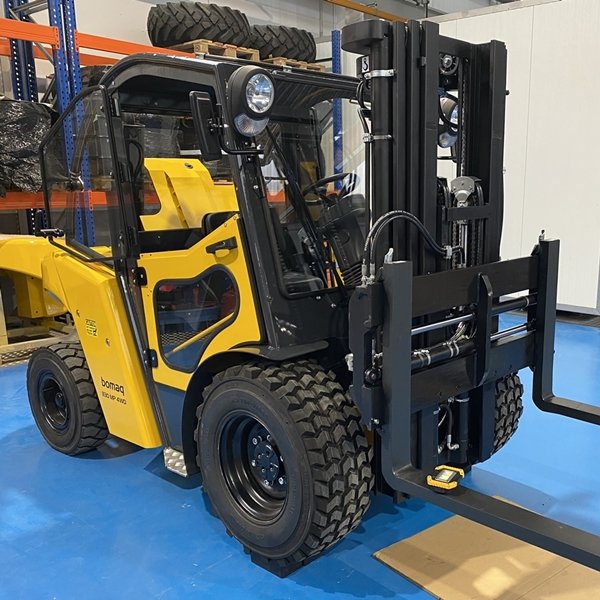 BOMAQ - Rough Terrain 4x4 and 4WD Forklift Trucks