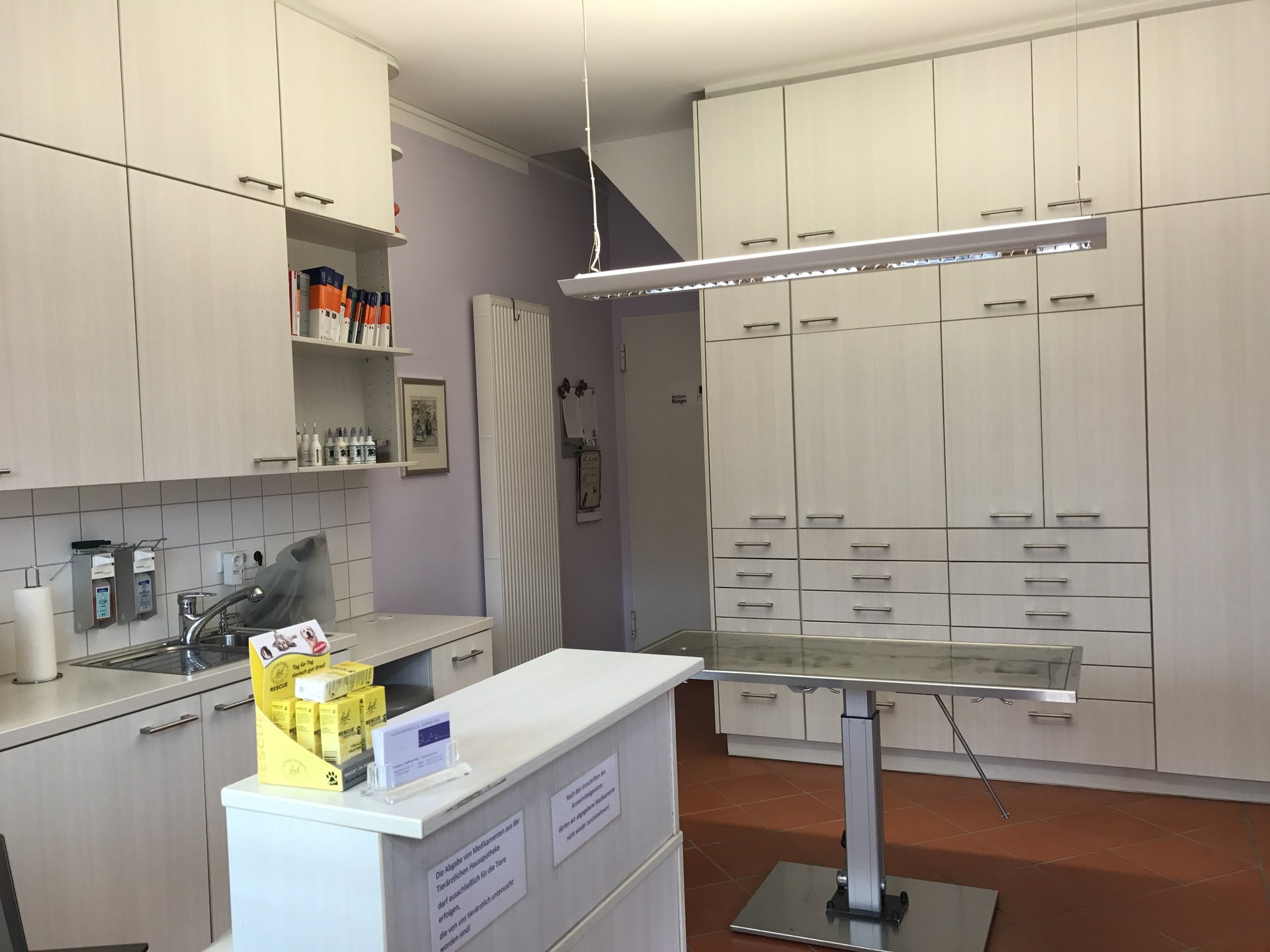 Öffnungszeiten Kleintierpraxis Dr. Gudrun Fehl, Tierarzt, Krefeld