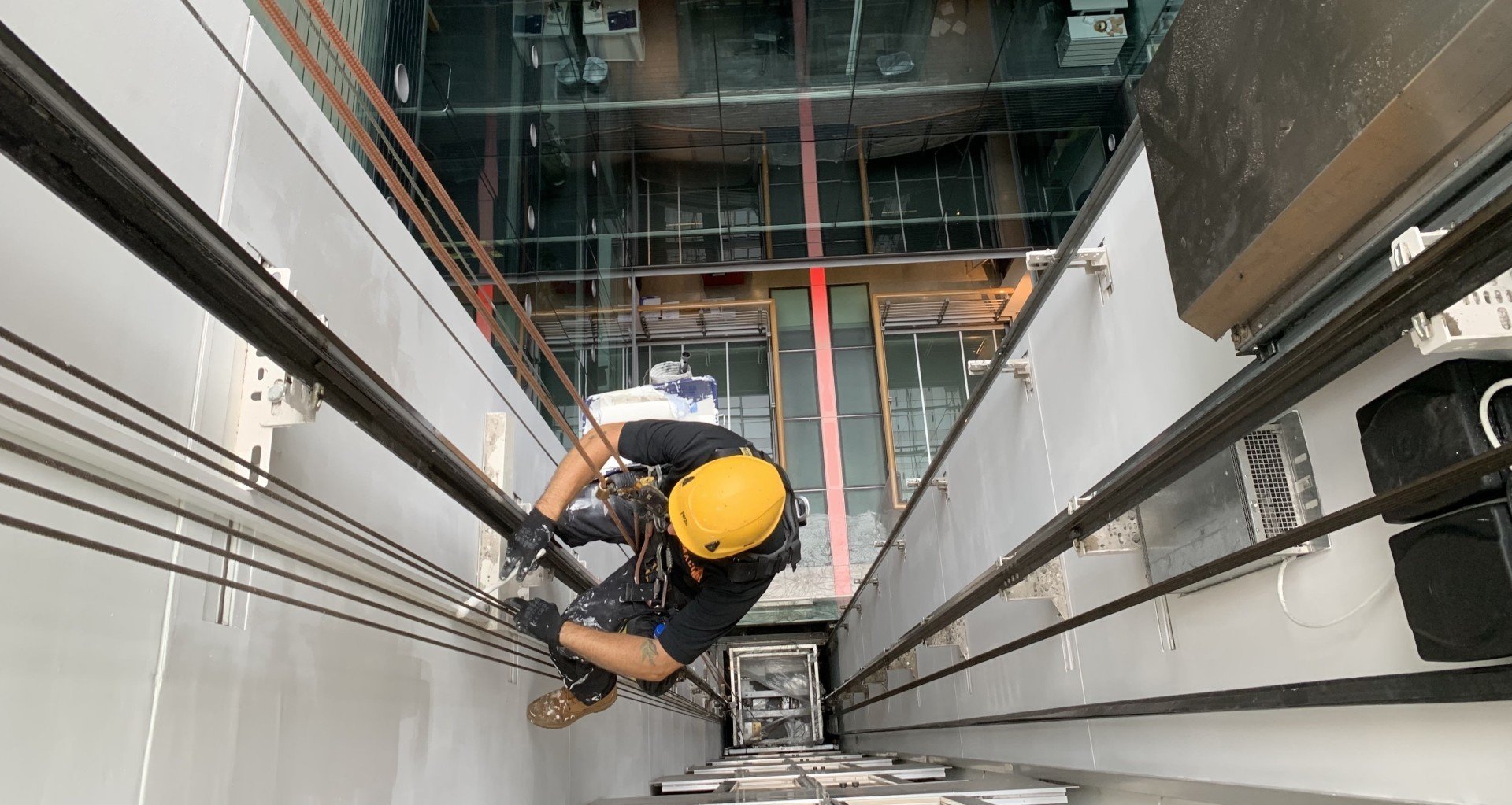 Mach Abseiling - Abseiling services London and uk wide