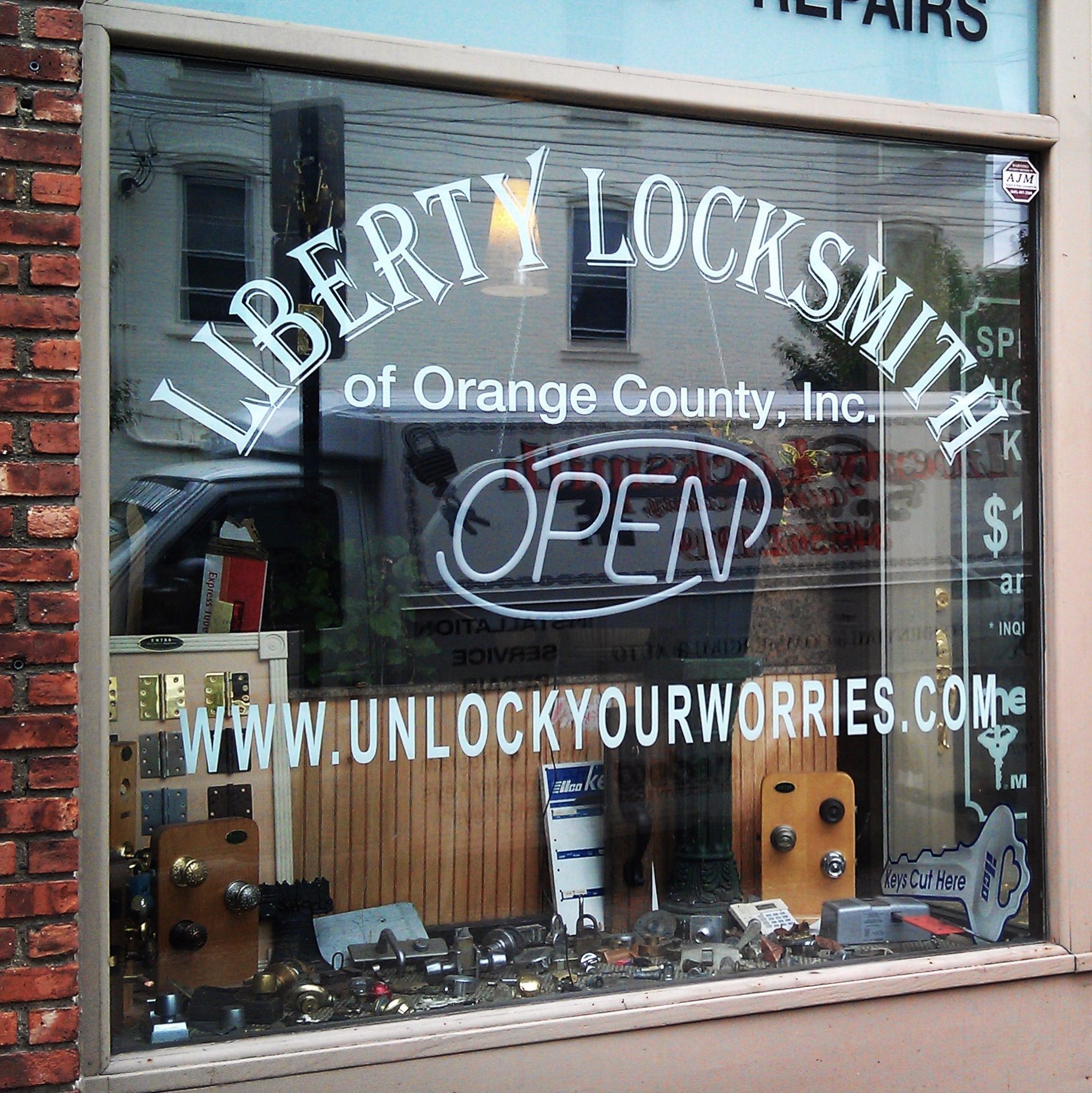 Home [www.unlockyourworries.com]