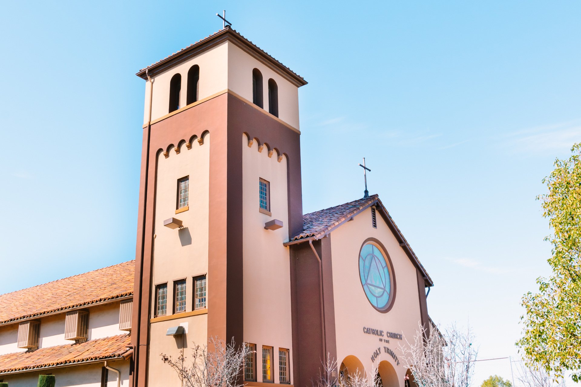 Welcome to Holy Trinity Church