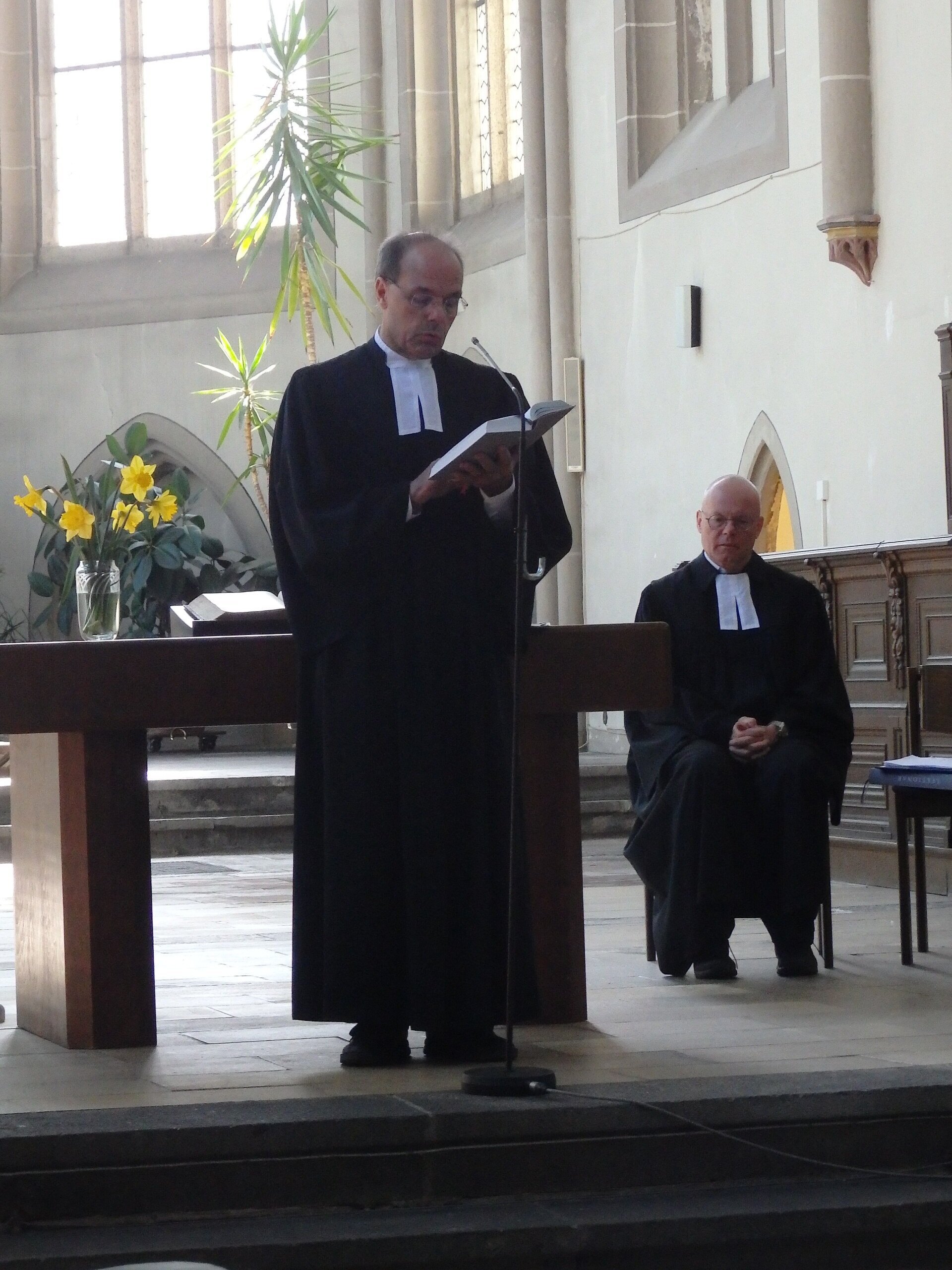 Unser Pfarrer/Unsere Pfarrerin