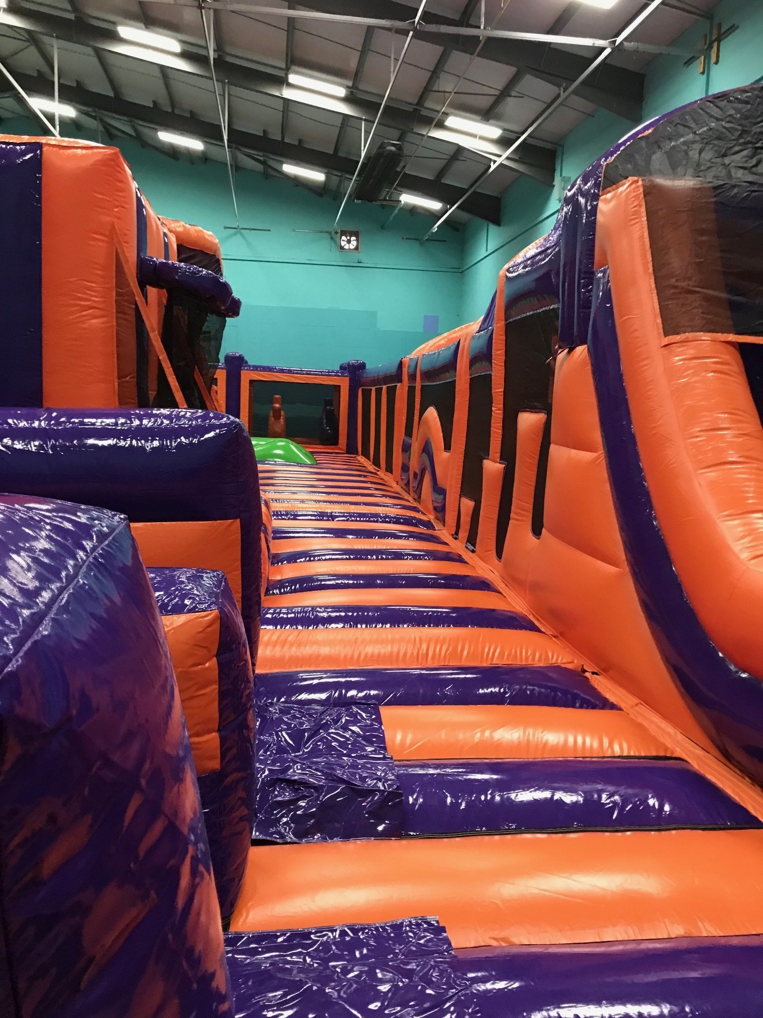 Inflatec - Inflatable Theme Park Design & Manufacture