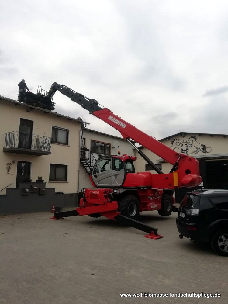 Mobilkran Manitou 3050 Teleskoplader mit Wolf Landschaftspflege