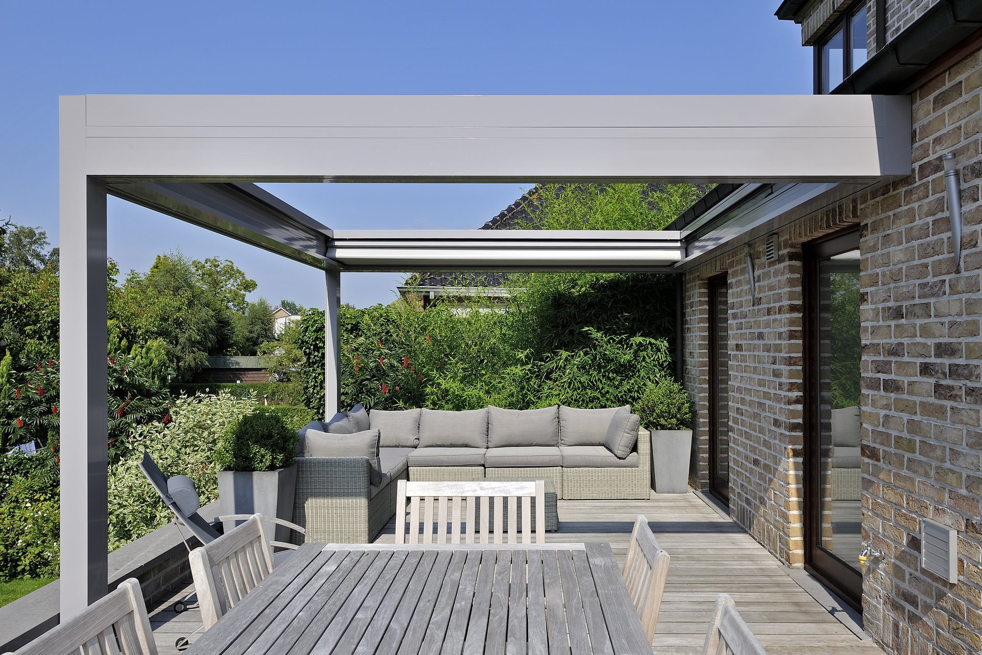 Terrassendach.pro - Hochwertige Lamellendächer
