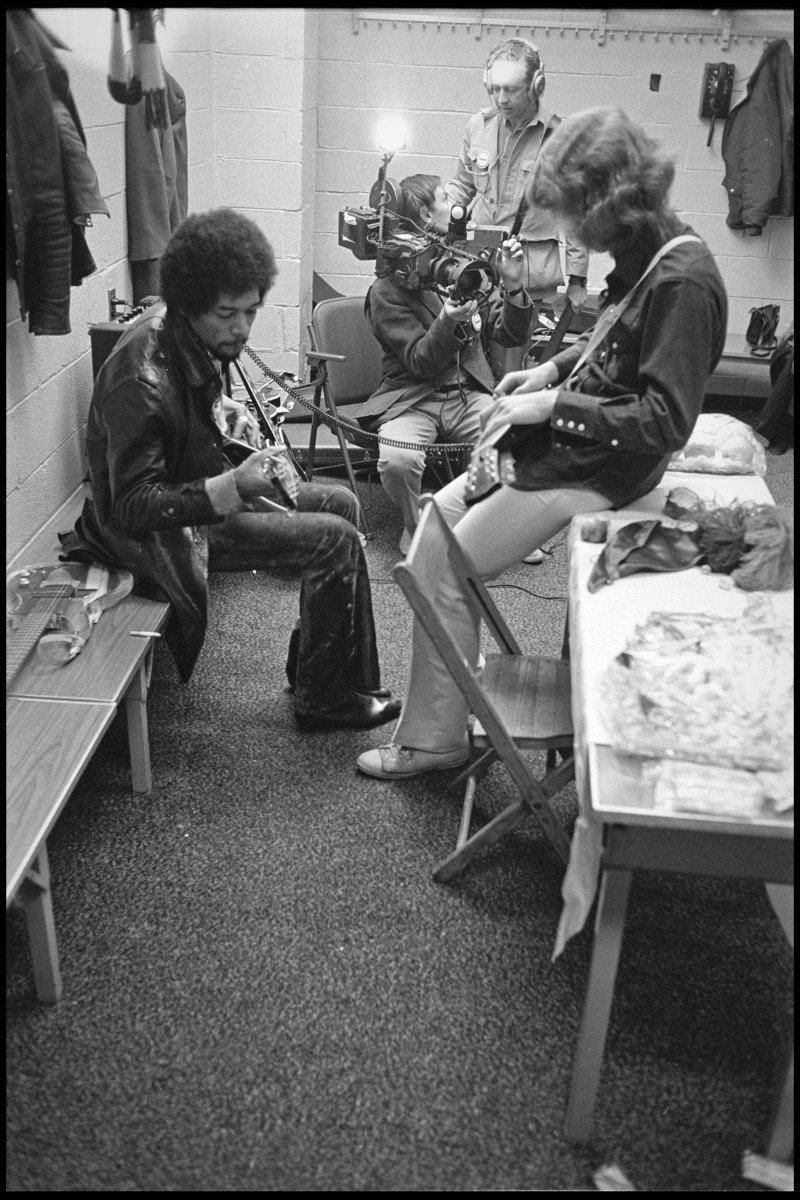 DECOUVERTE : ETHAN RUSSEL