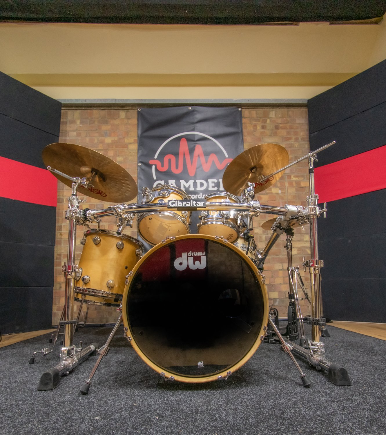 HOME | Recording Studio London | Mixing & Mastering | Music Production