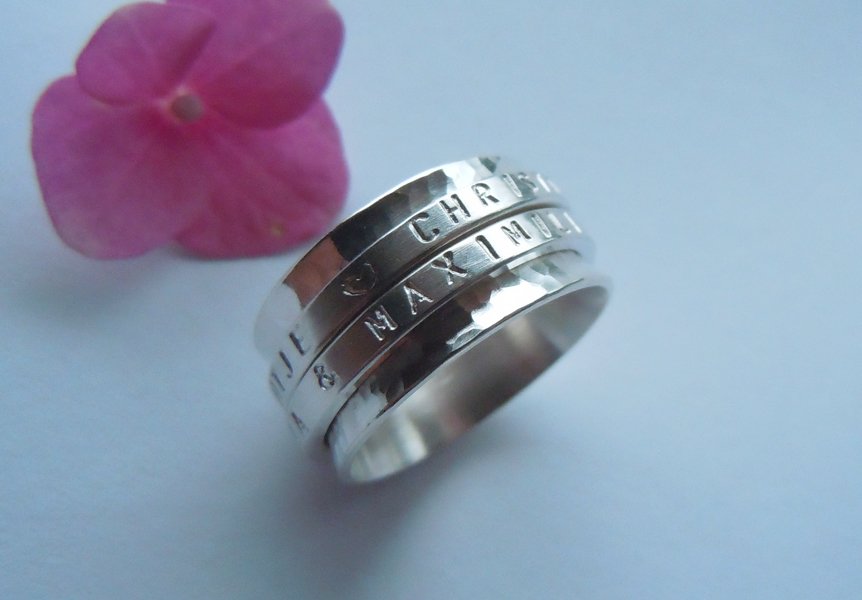 Drehringe und personalisierbare Familienringe