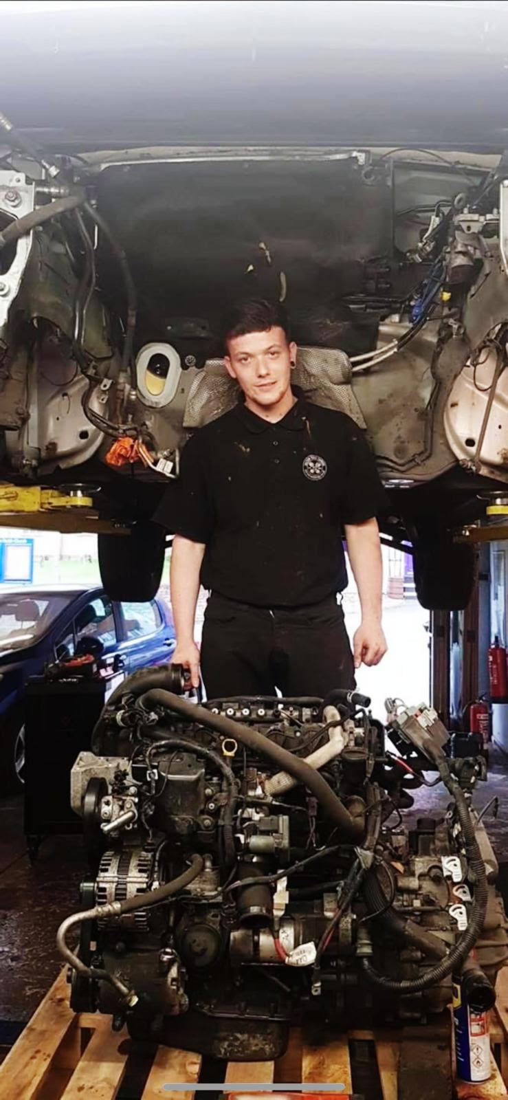 Meet the team | Gold standard service – Evans Motors