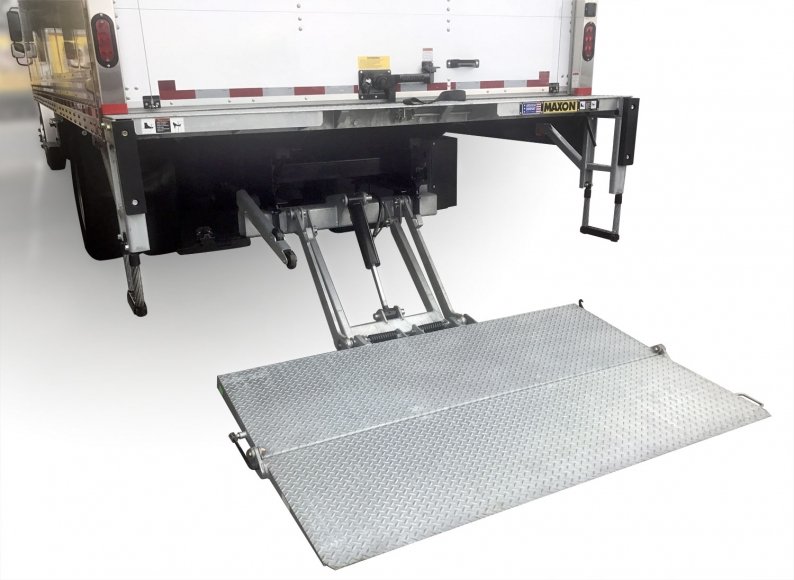 Modelo de rampas hidráulicas Tuk-A-Way de Maxon