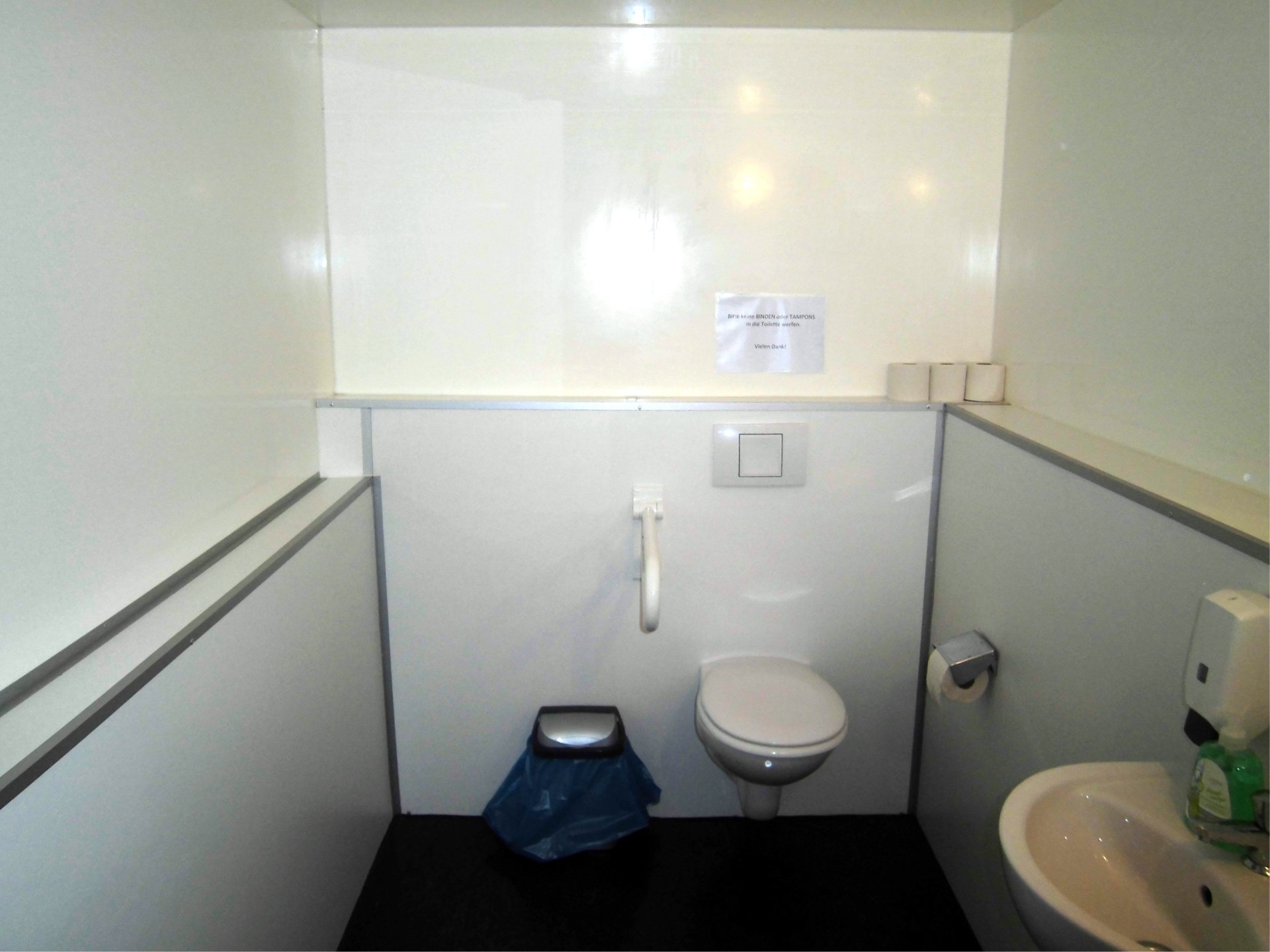 Biermann.de, Zelte, Getränkehandel, Toilettenwagen, Stühle