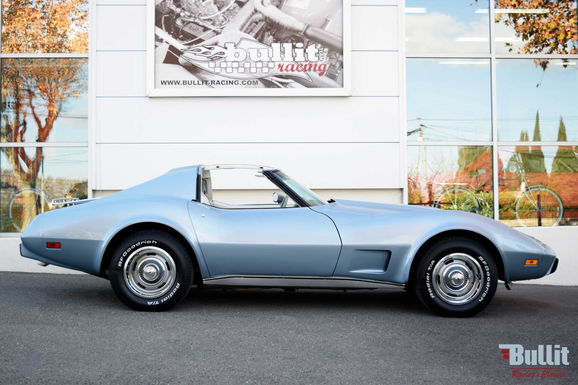 Chevrolet CORVETTE C3 coupé T-top L48 boite auto - 1977