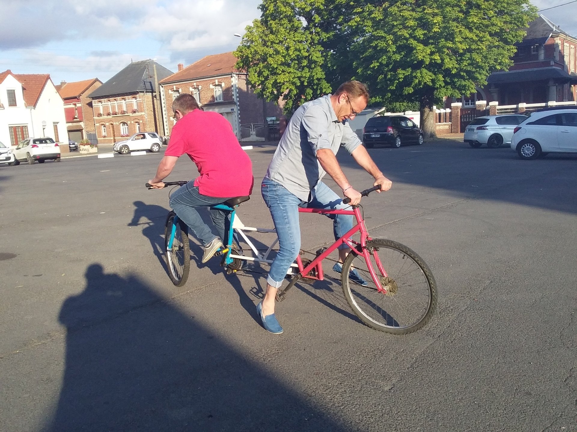 LES VELOS RIGOLOS FUNNY BIKES CIRCUS VELOS FUNS