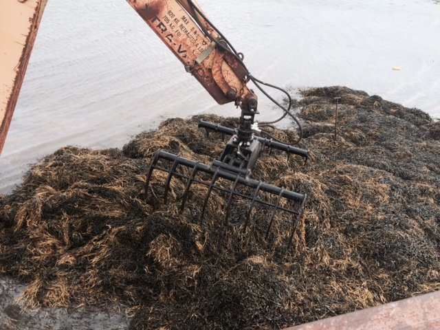 RSL Engineering Excavator Attachments - Log Grabs