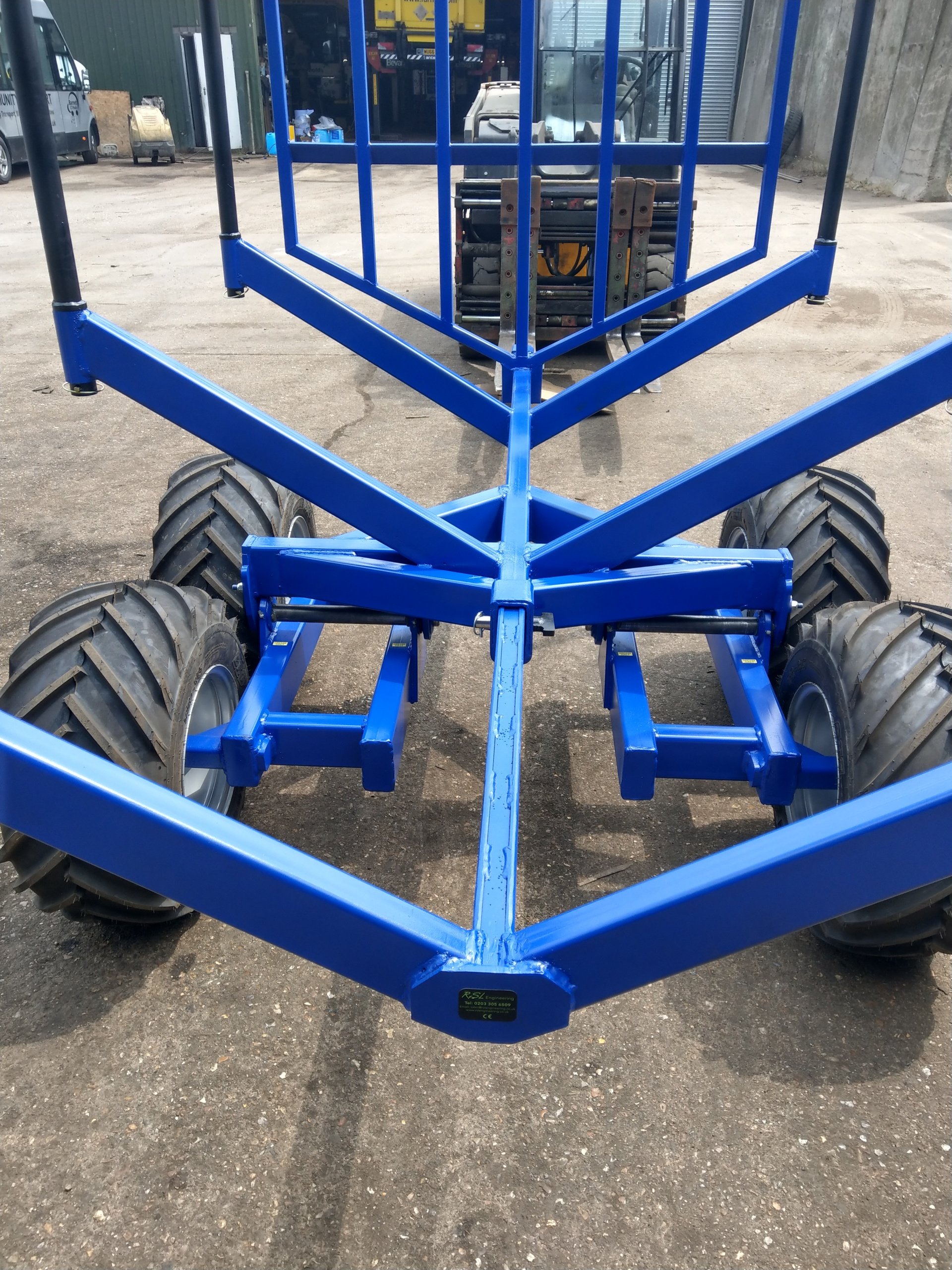 RSL Engineering Excavator Attachments - Extendable timber trailers