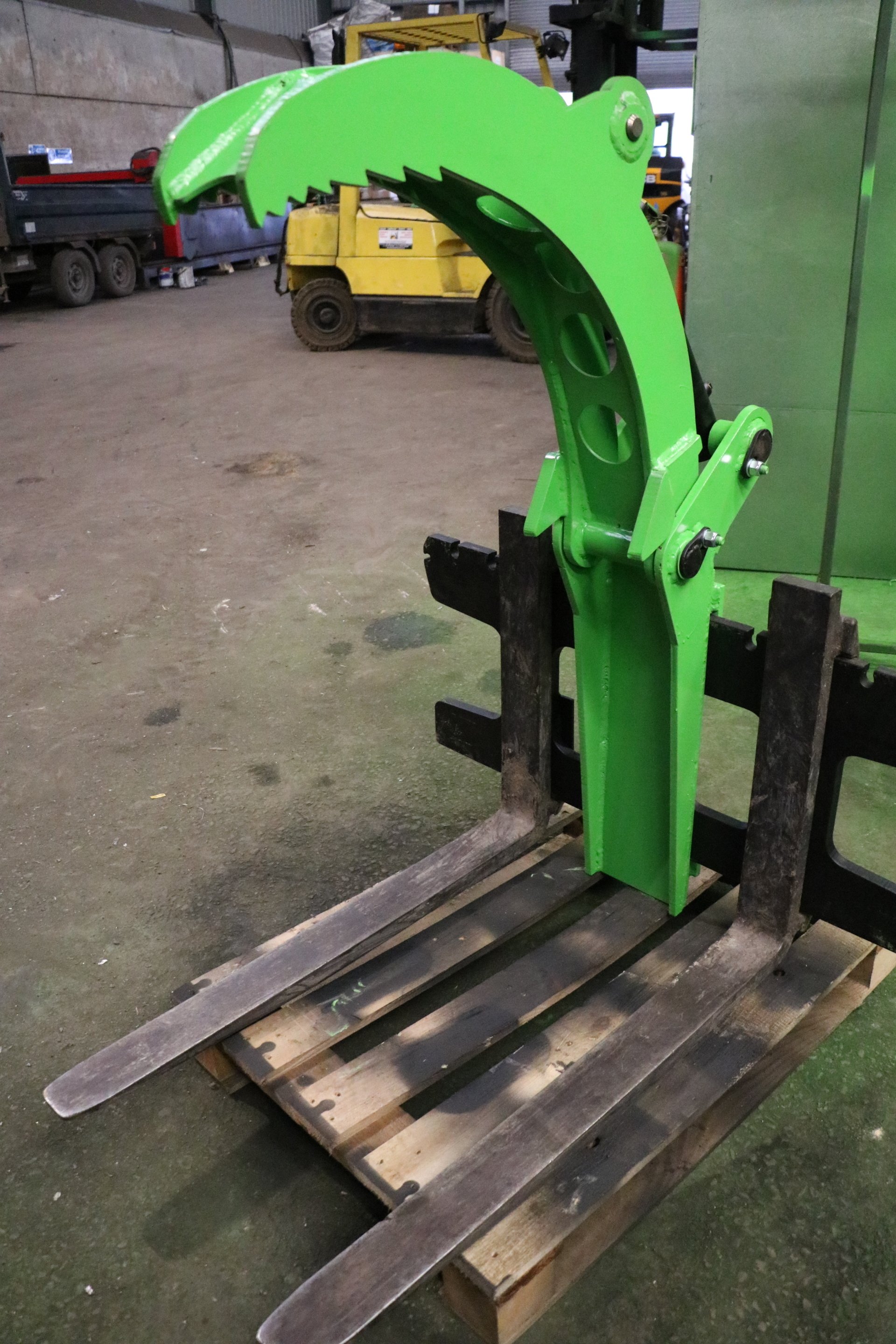 RSL Engineering Excavator Attachments -Pallet forks