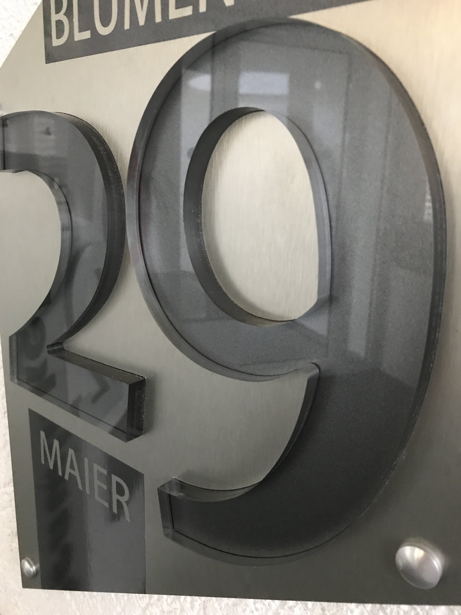 my-hausnummer.de - exklusive Design-Hausnummern