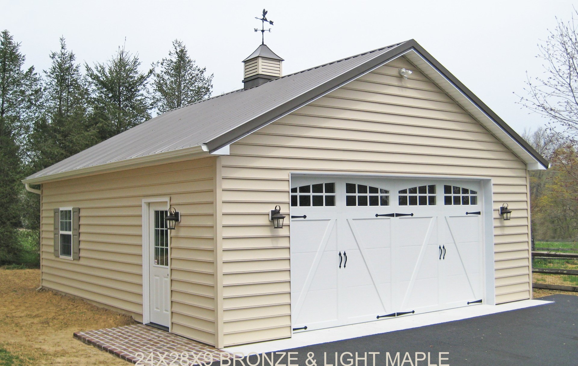 Pictures of Pole Buildings with Vinyl and Wood Siding