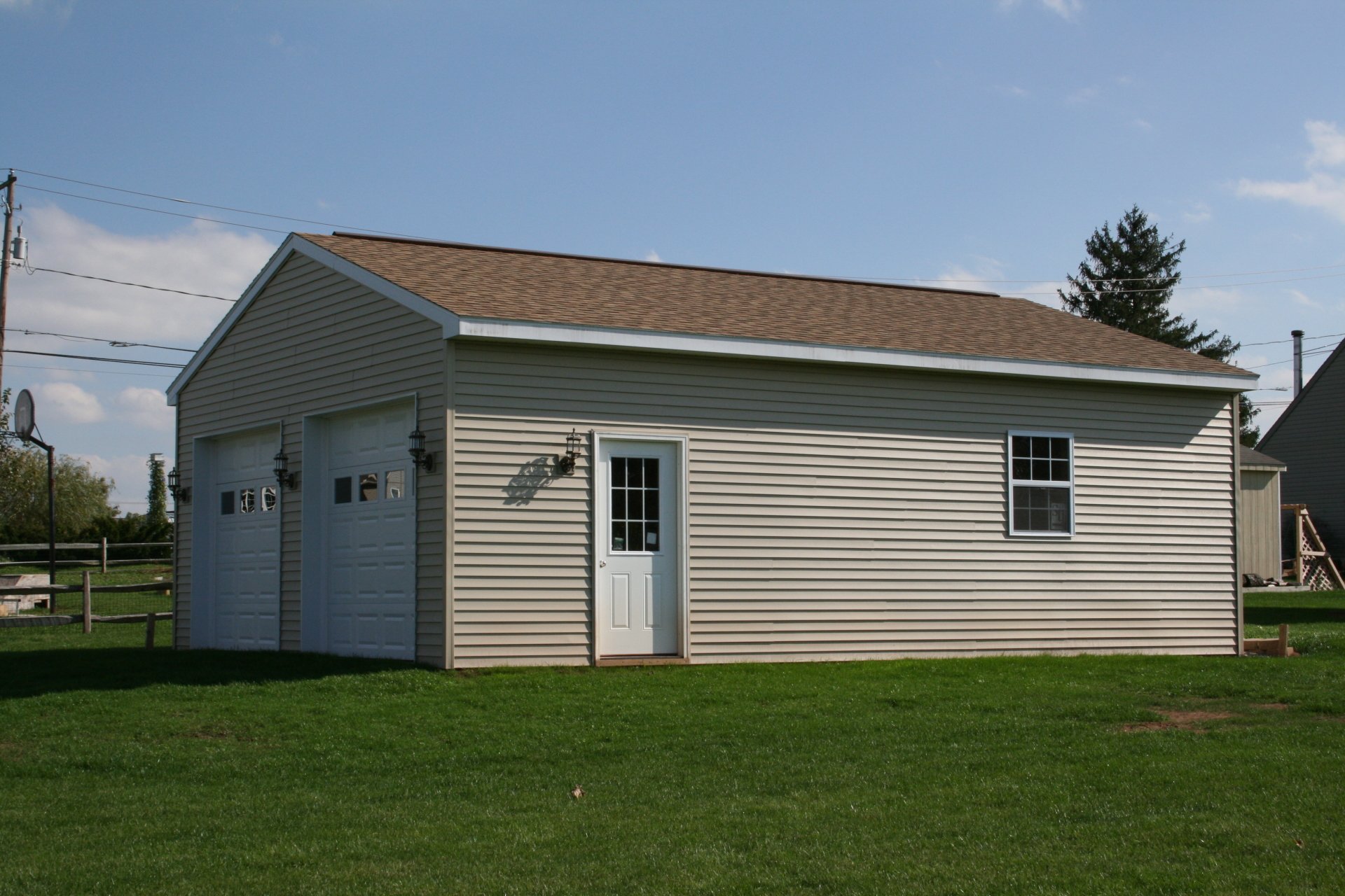 Pictures of Pole Buildings with Vinyl and Wood Siding