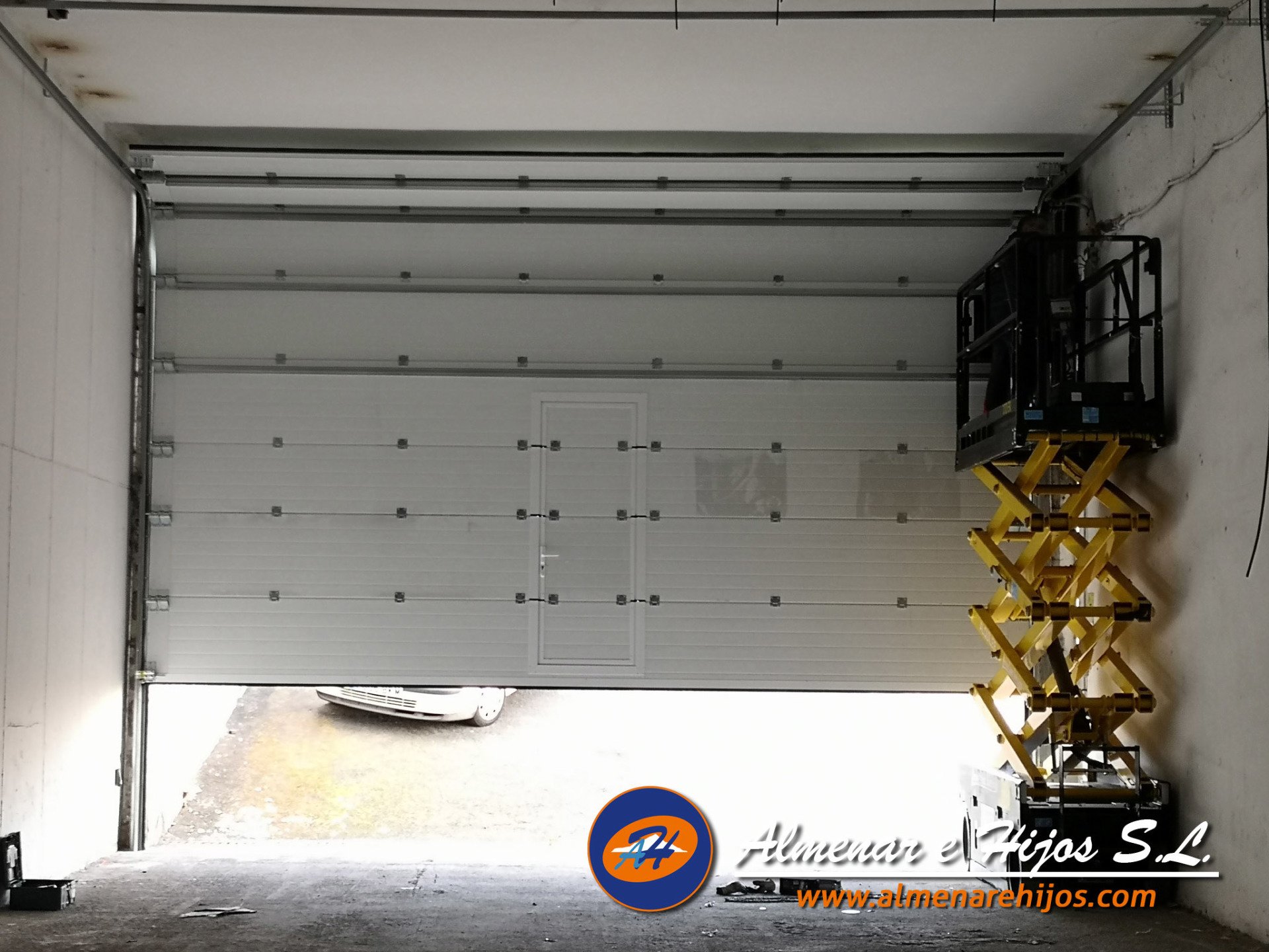 Almenar e Hijos Puertas Seccionales de techo