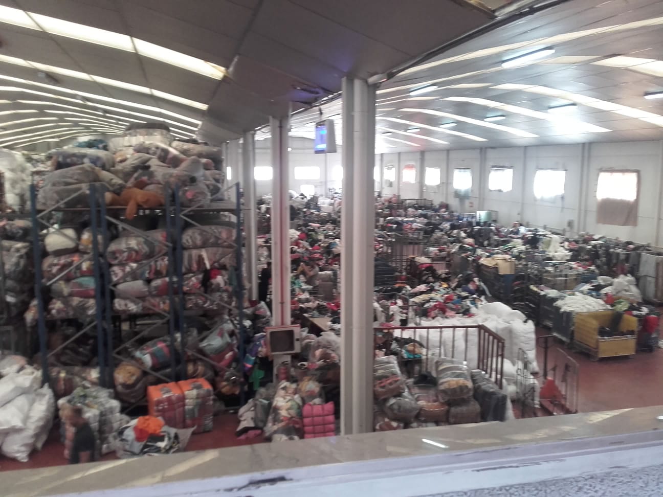 EMPRESA Compra venta Exportación 'ropa de segunda mano usada'