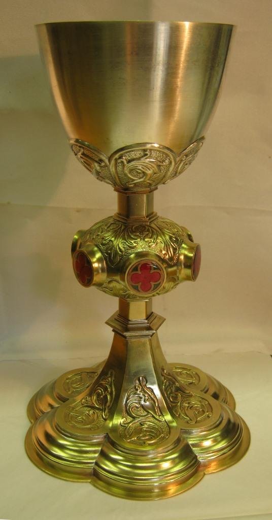 Calice in stile gotico in argento, ottone e smalti
