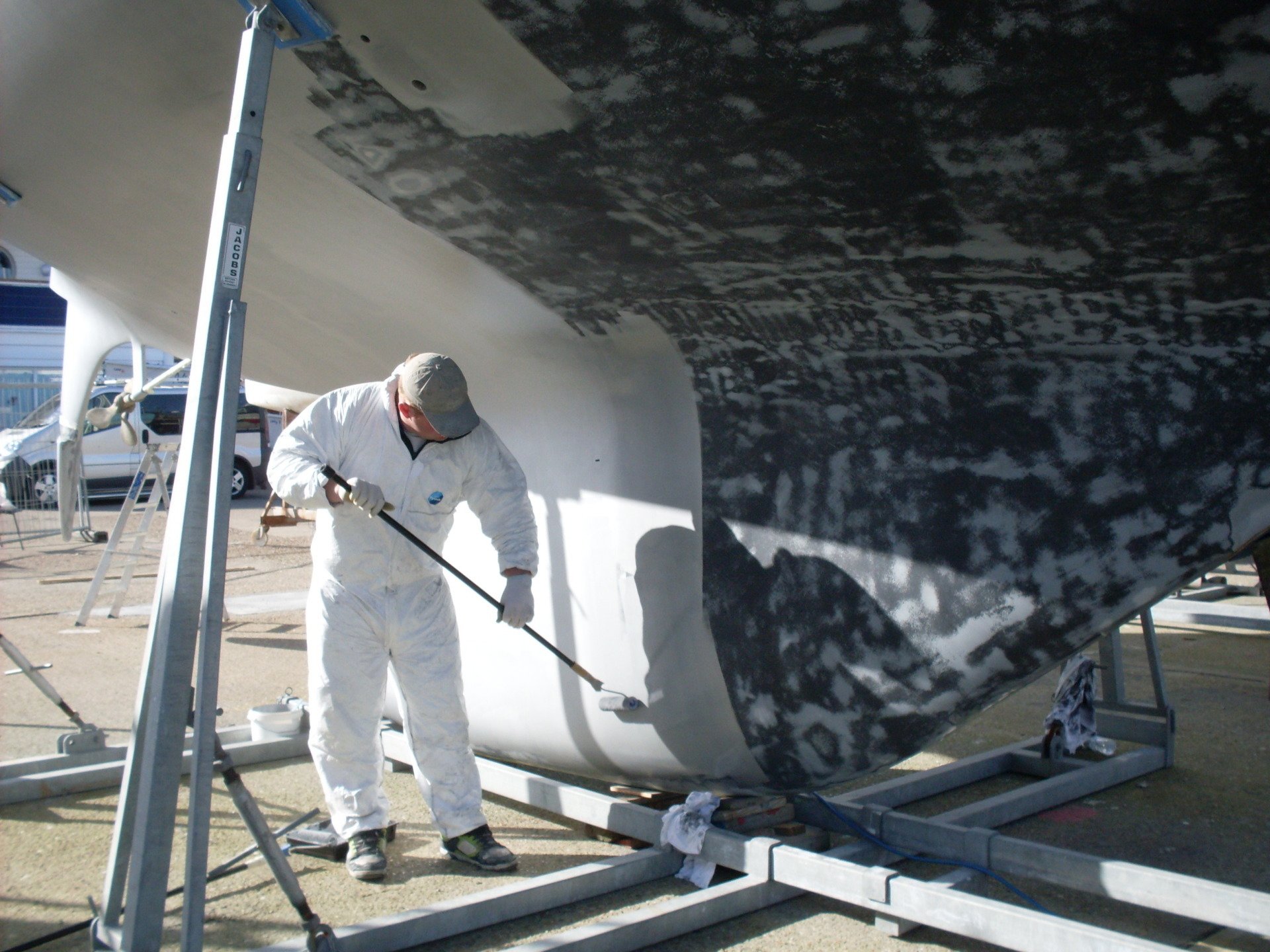 Spray Painting | Isle of Wight | Ocean Coats Marine Services