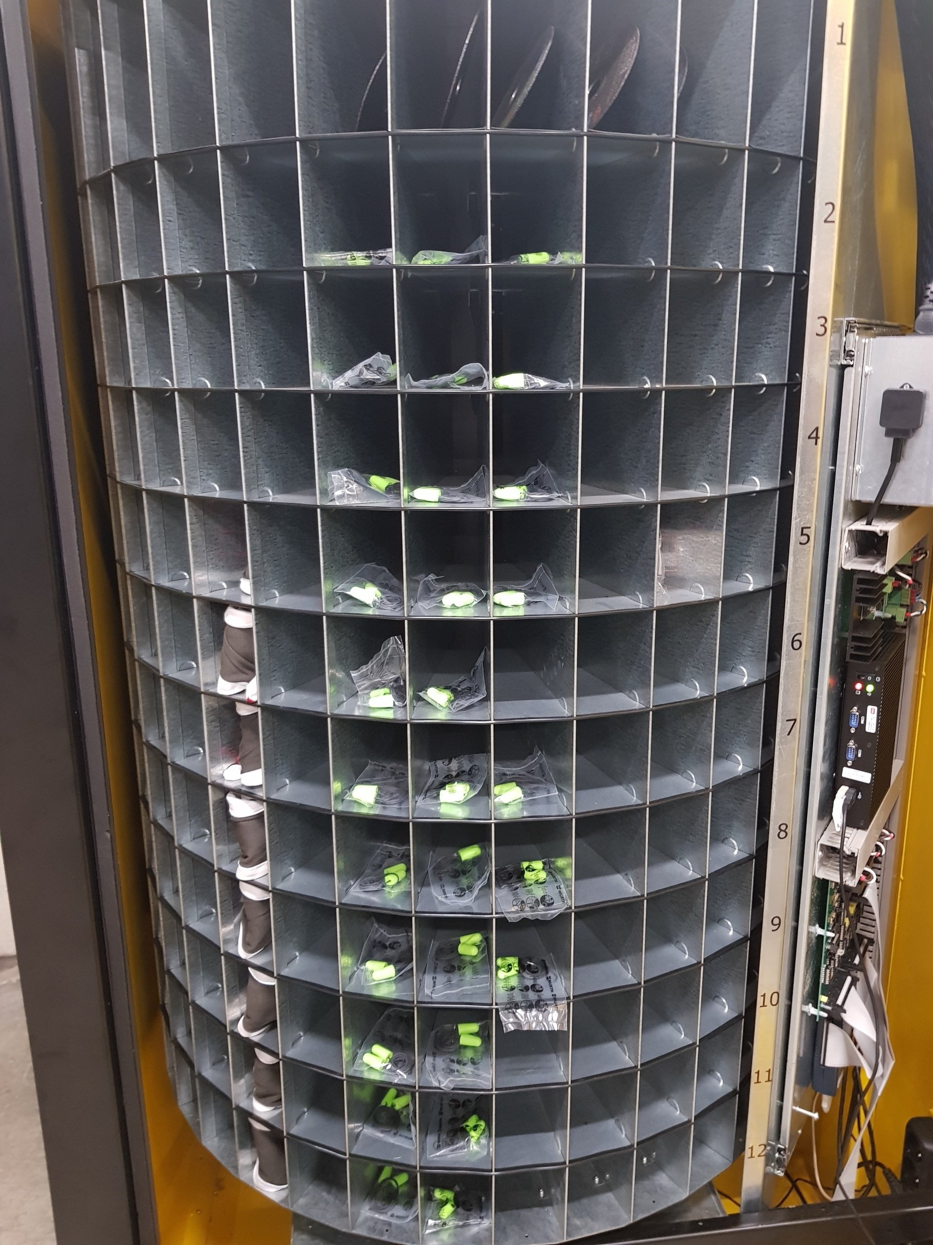 Distributeurs automatiques EPI et consommables