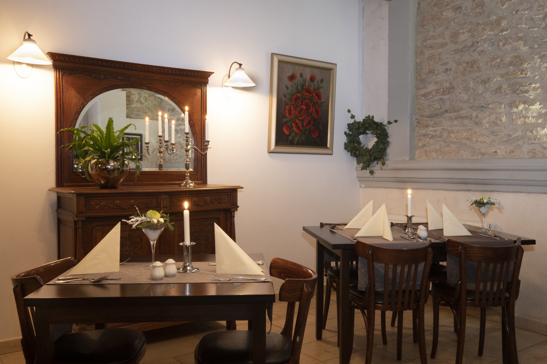 Bierstube und Innenhof