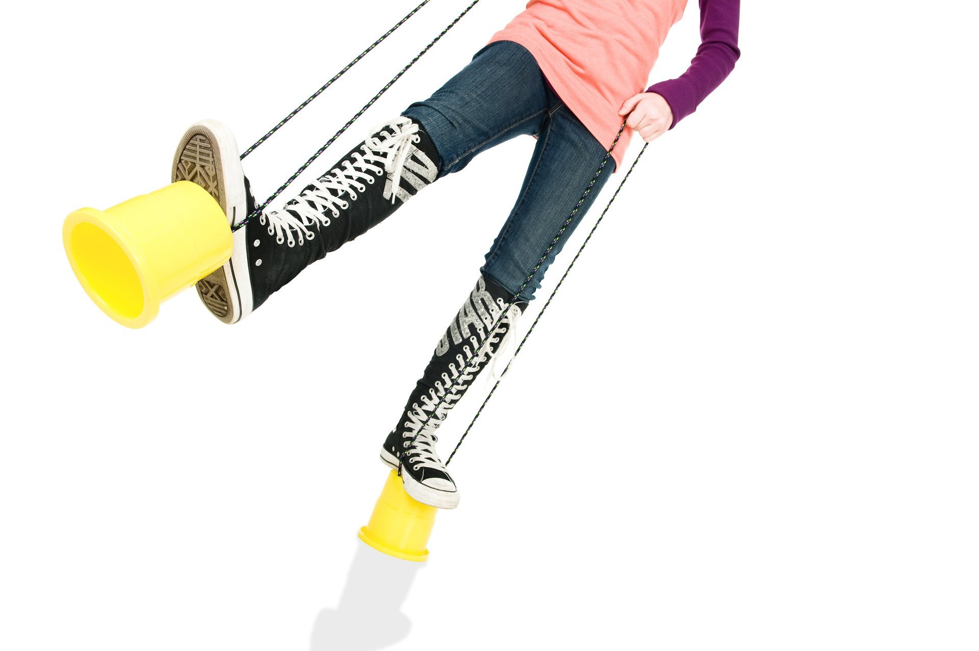 Chinese Jump Rope is the latest game of agility, balance and ...