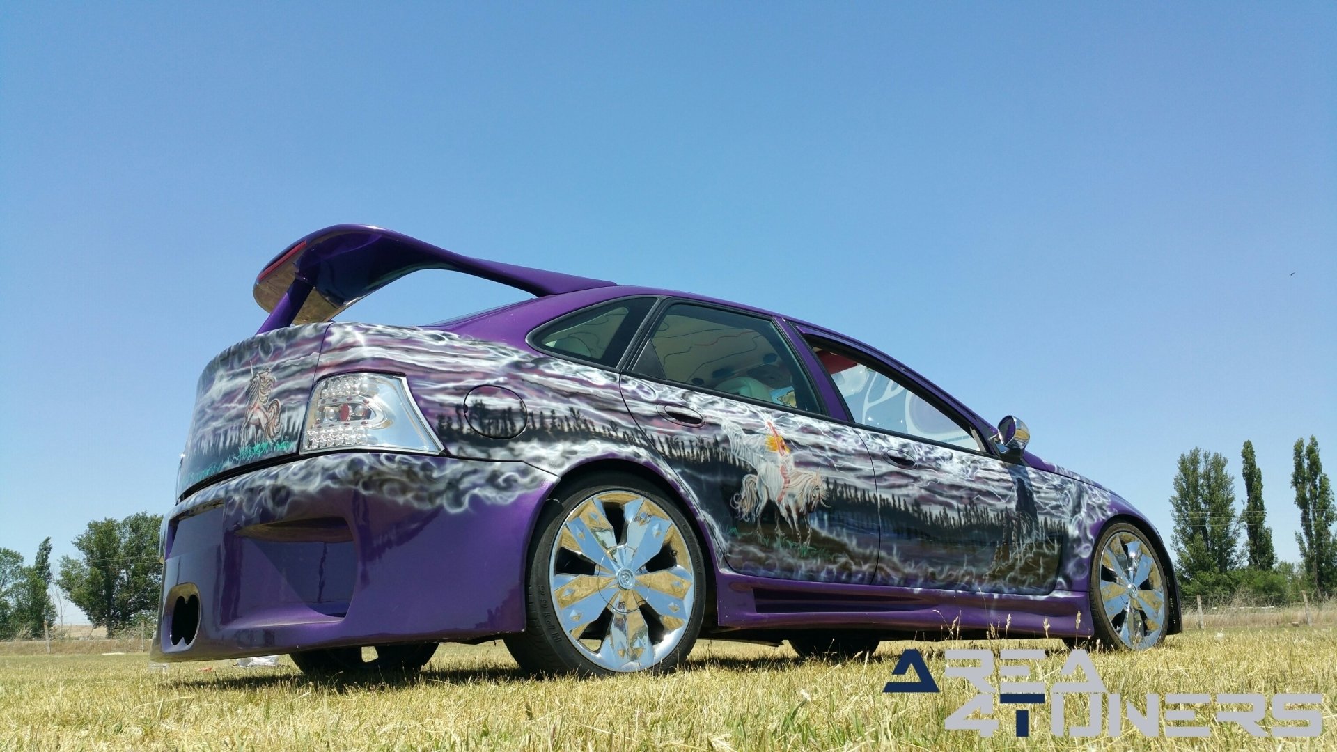 AREA4TUNERS REPORTAJE COCHE TUNING RENAULT LAGUNA SERÁ POR DINERO