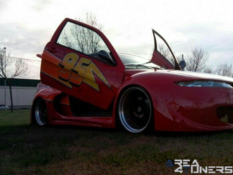 AREA4TUNERS COCHE TUNING SEAT CÓRDOBA RAYO MCQUEEN