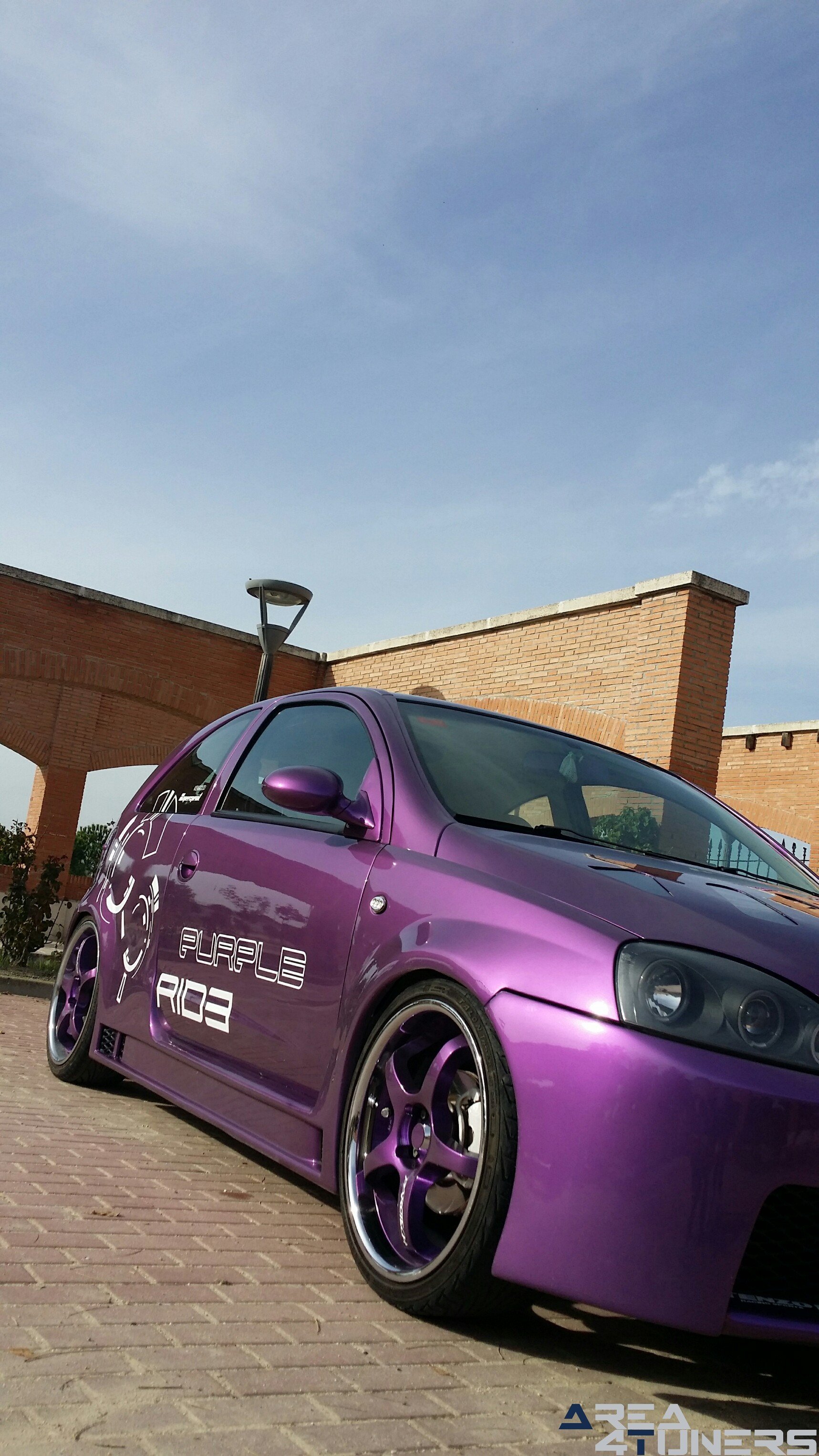 AREA4TUNERS COCHE TUNING OPEL CORSA PURPLE RIDE BUBBLE