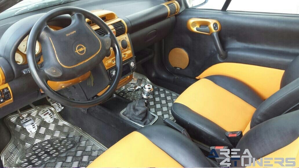 AREA4TUNERS COCHE TUNING OPEL TIGRA PEQUEÑO COUPÉ