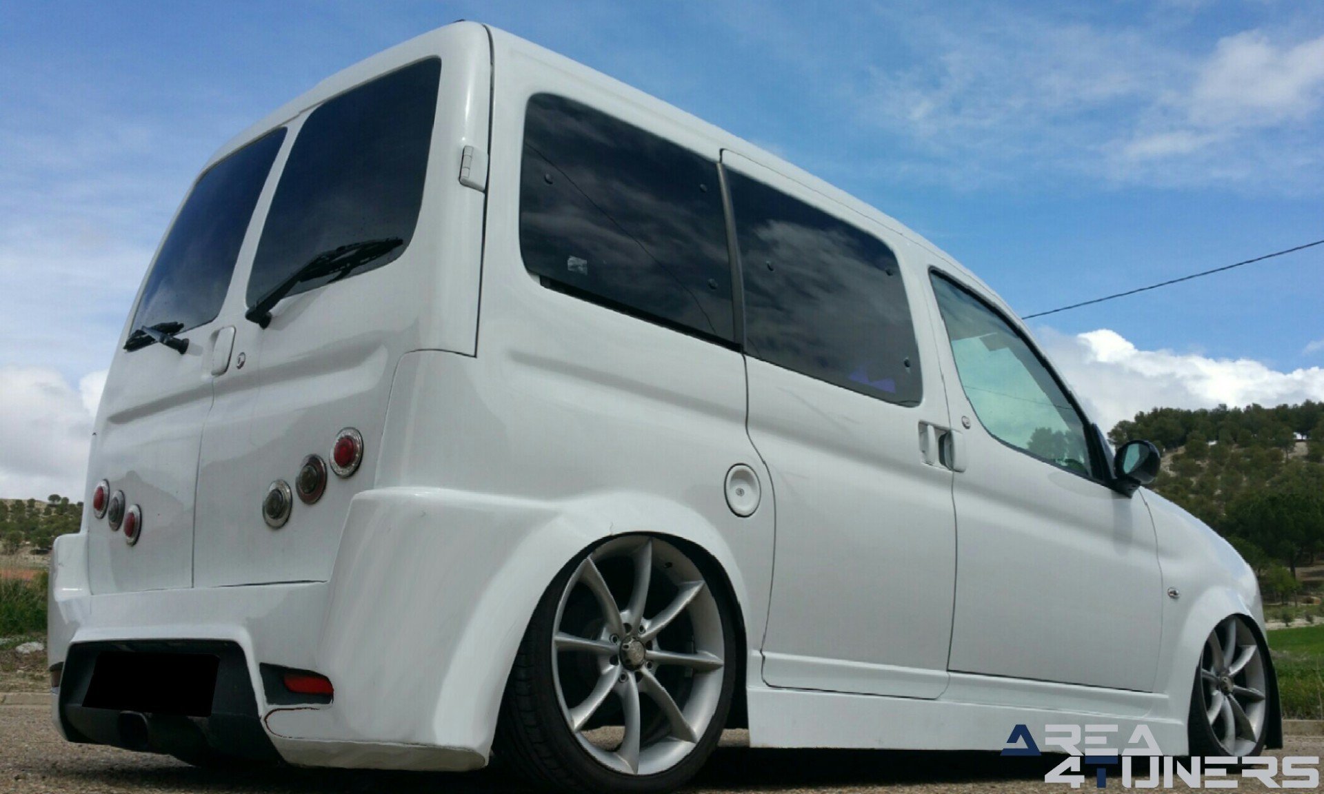 REPORTAJE COCHE TUNING AREA4TUNERS Citroën Berlingo All Inside