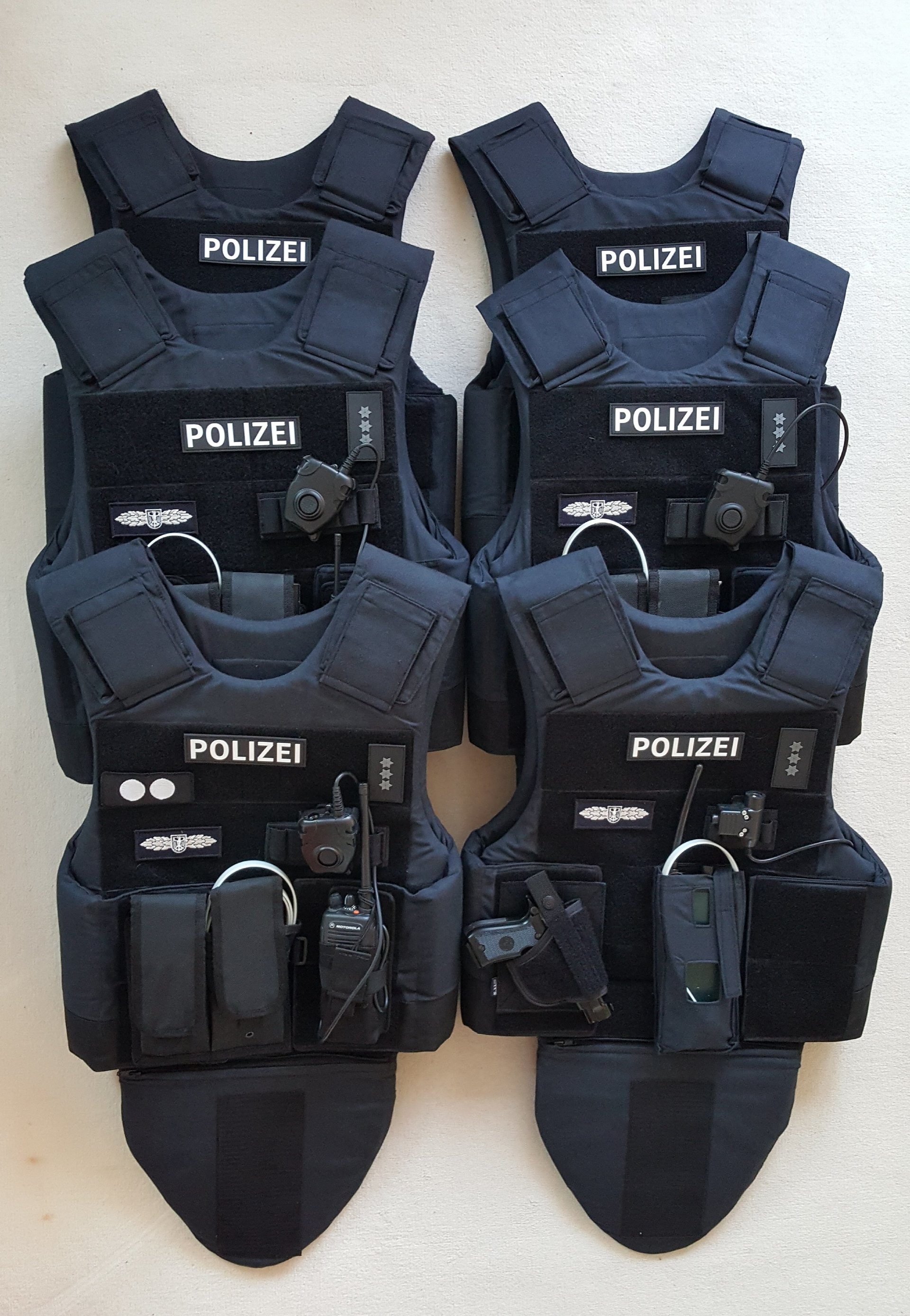 Ausrüstung Spezialeinheiten, Polizeifahrzeuge