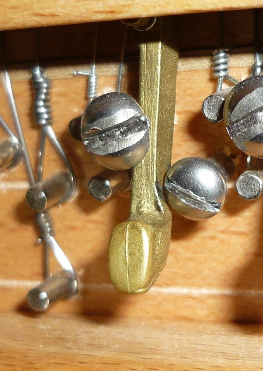 Entretenir sa Cithare-Psaltérion - Cordes & réparations