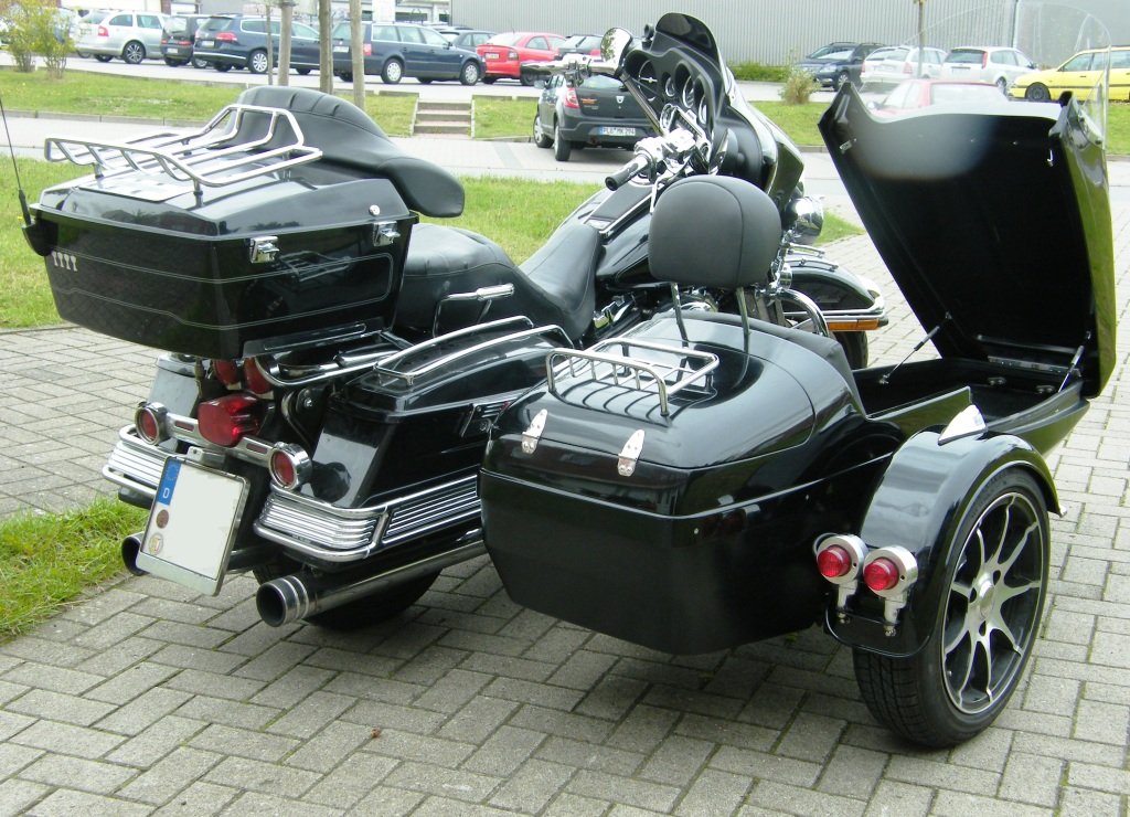 wir sind motorrad beiwagen hersteller - smooth gfk einsitzer zum aufklappen