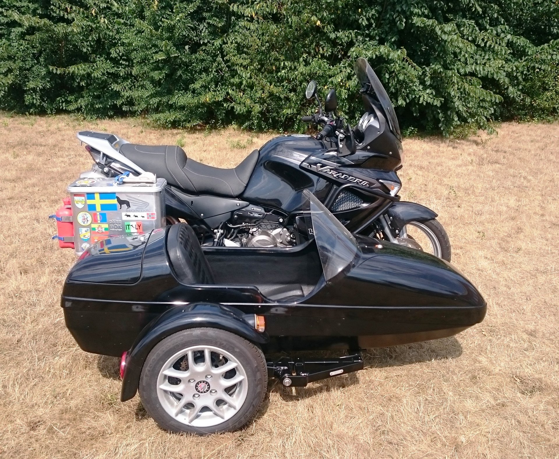 wir sind motorrad beiwagen hersteller - smooth gfk einsitzer zum aufklappen