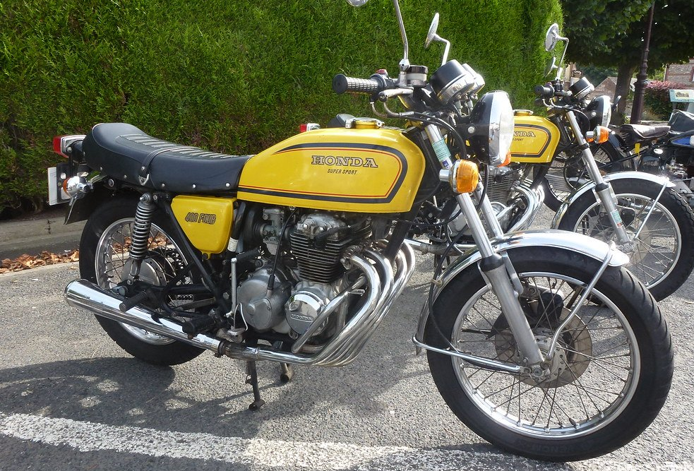CB400F, 1975
