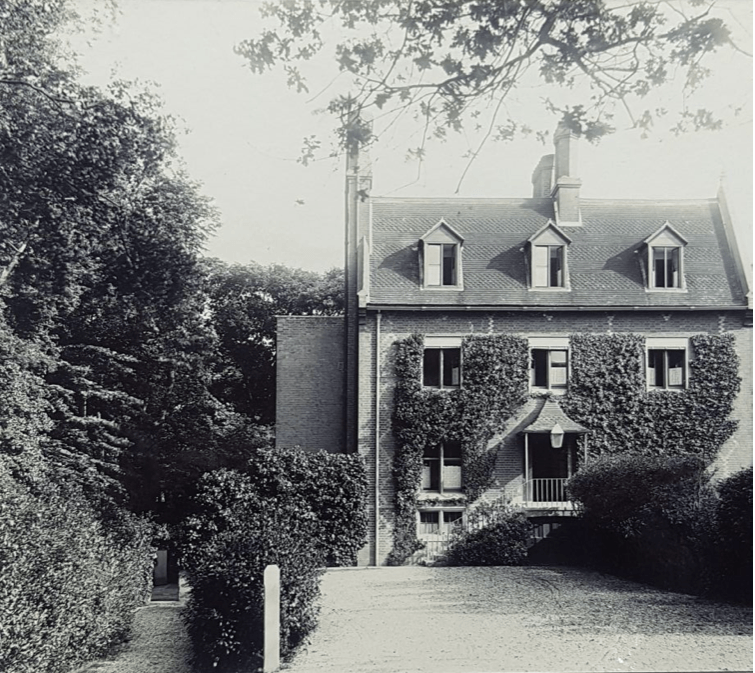 Lost (but not forgotten) Locations in Netley Abbey Village