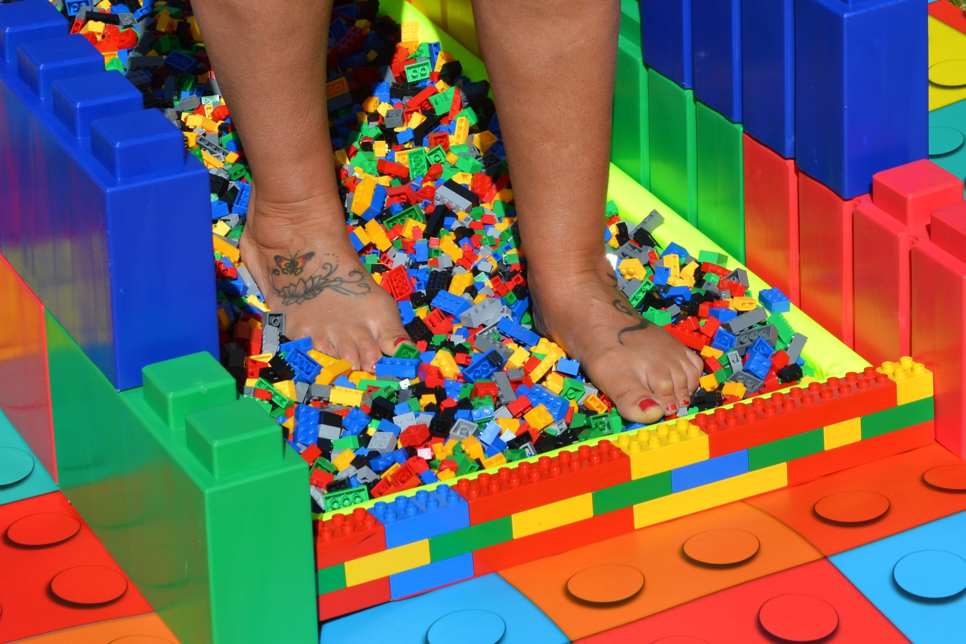 Lego Walking | Walking on Lego bricks
