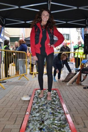 Glass walking - Walk on broken glass