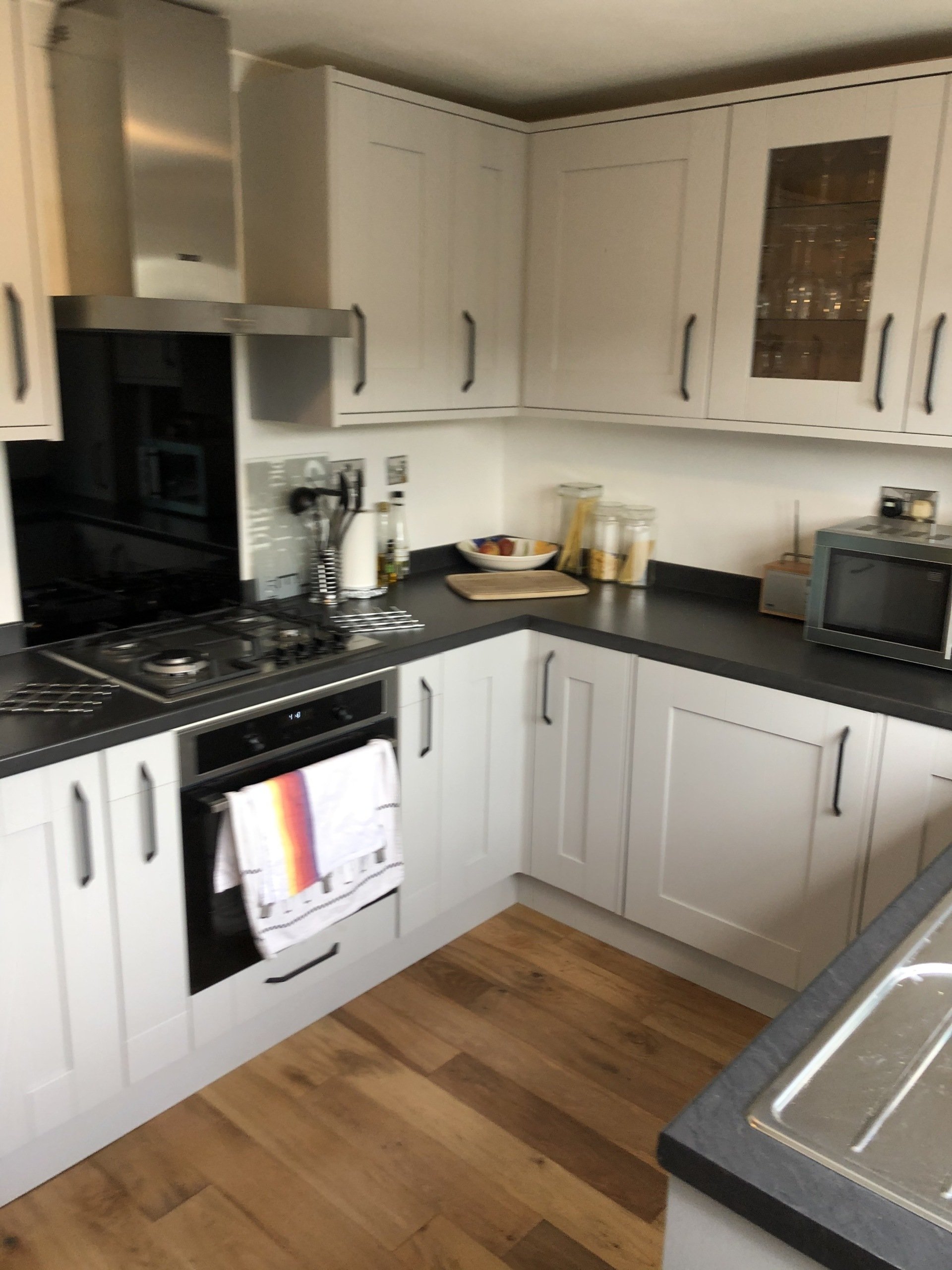 Kitchen Fitters.Net. Kitchen and Bathroom Fitting Service