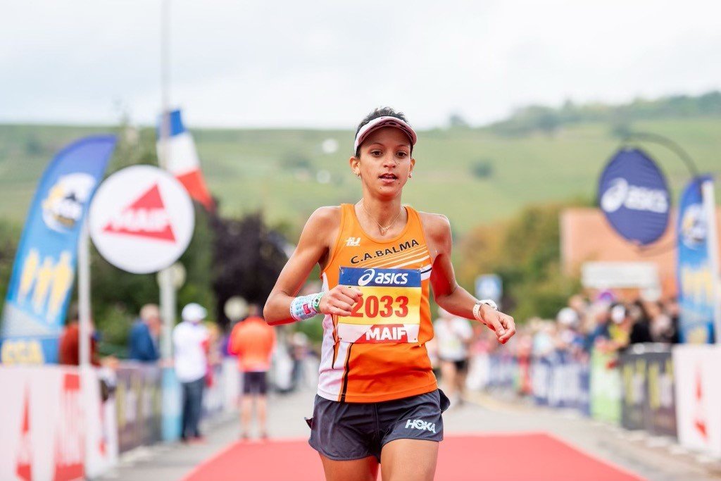Retour en photos sur la 4ème place de Marie PERRIER au France de Trail