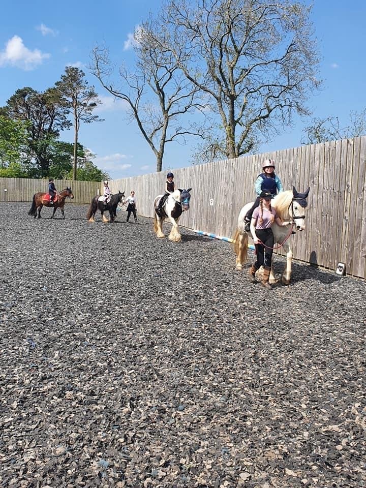 Barlosh Riding School