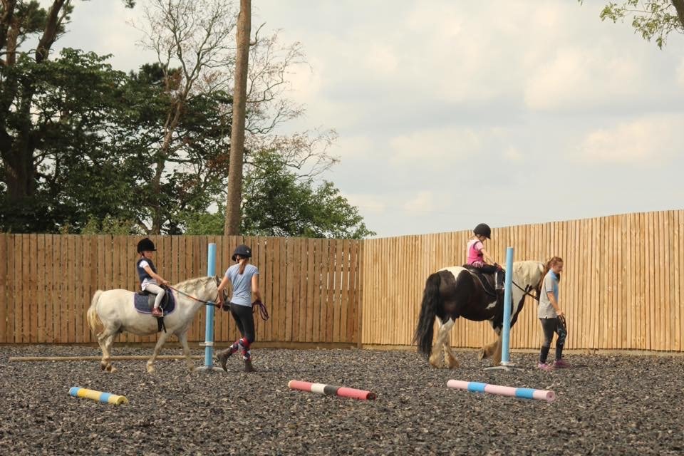 Barlosh Riding School